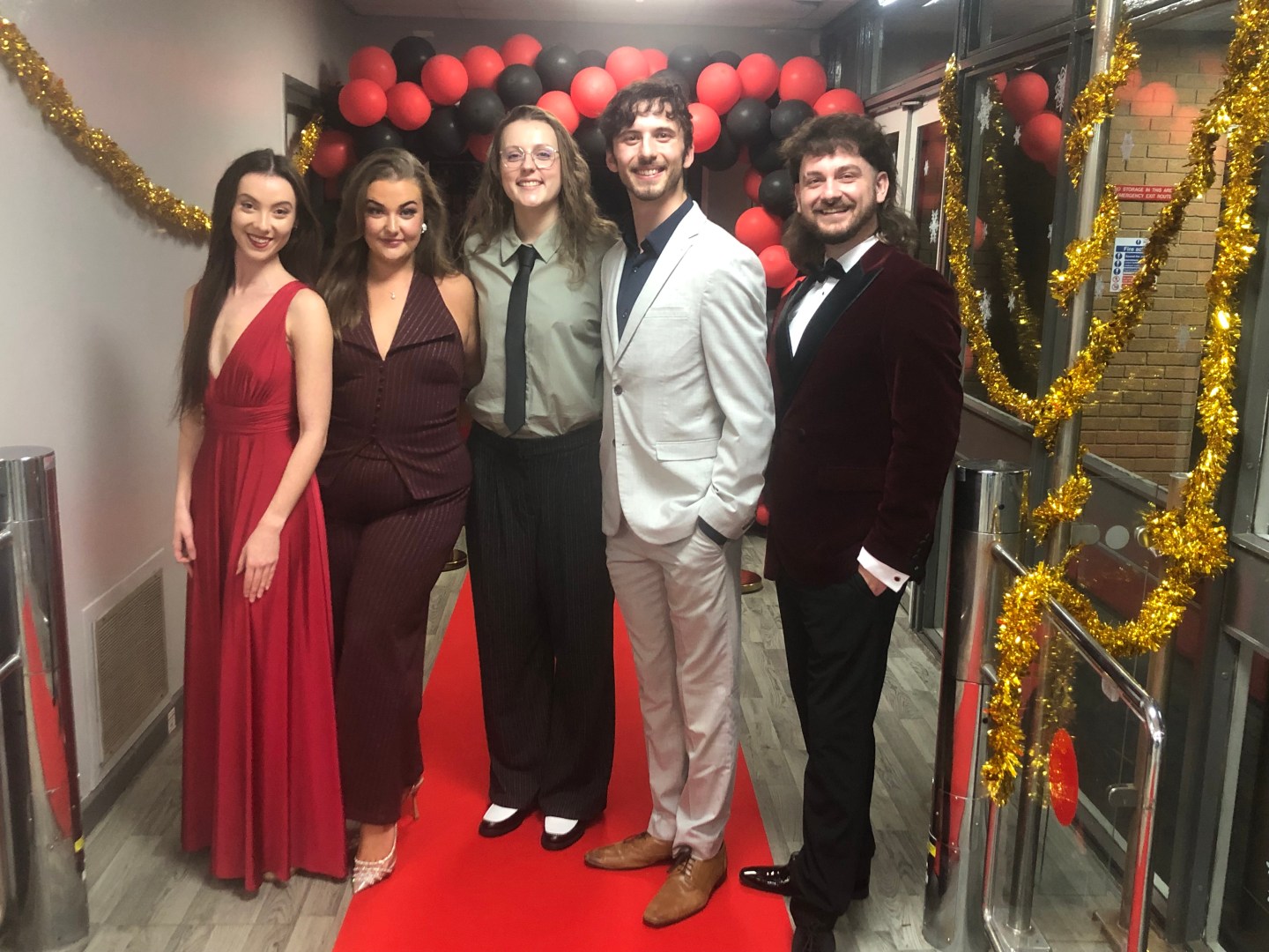 S3Ep27 It’s Panto Season (Oh Yes It Is) in Brentwood – The Brentwood Buzz